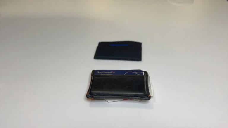 Rothy's Men's Wallet Review - Is This The Perfect Wallet?