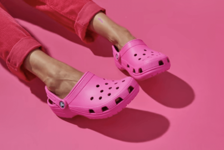 Hey Dude Shoes Review: Read This Before Buying The Hype