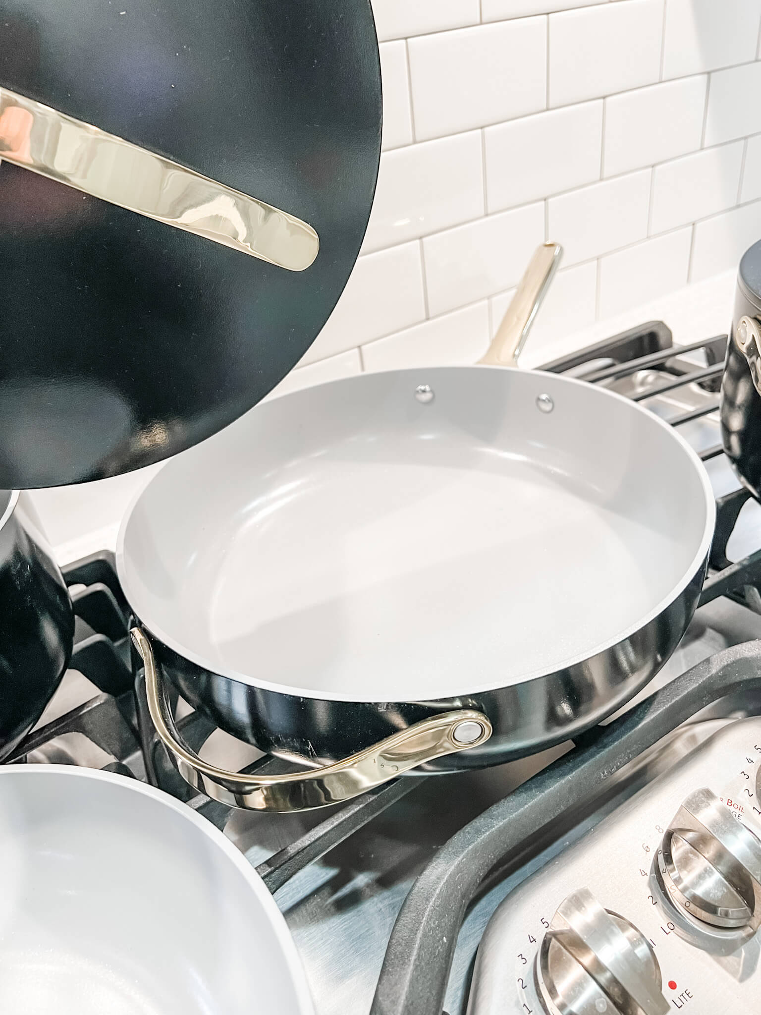 Sick Of Unhonest Caraway Cookware Reviews? Read Ours Now.
